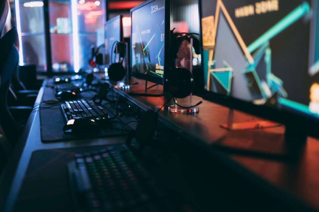 じゃすぱー(Jasper7se)の使用デバイスまとめ【マウスパッドやキーボード、モニター】